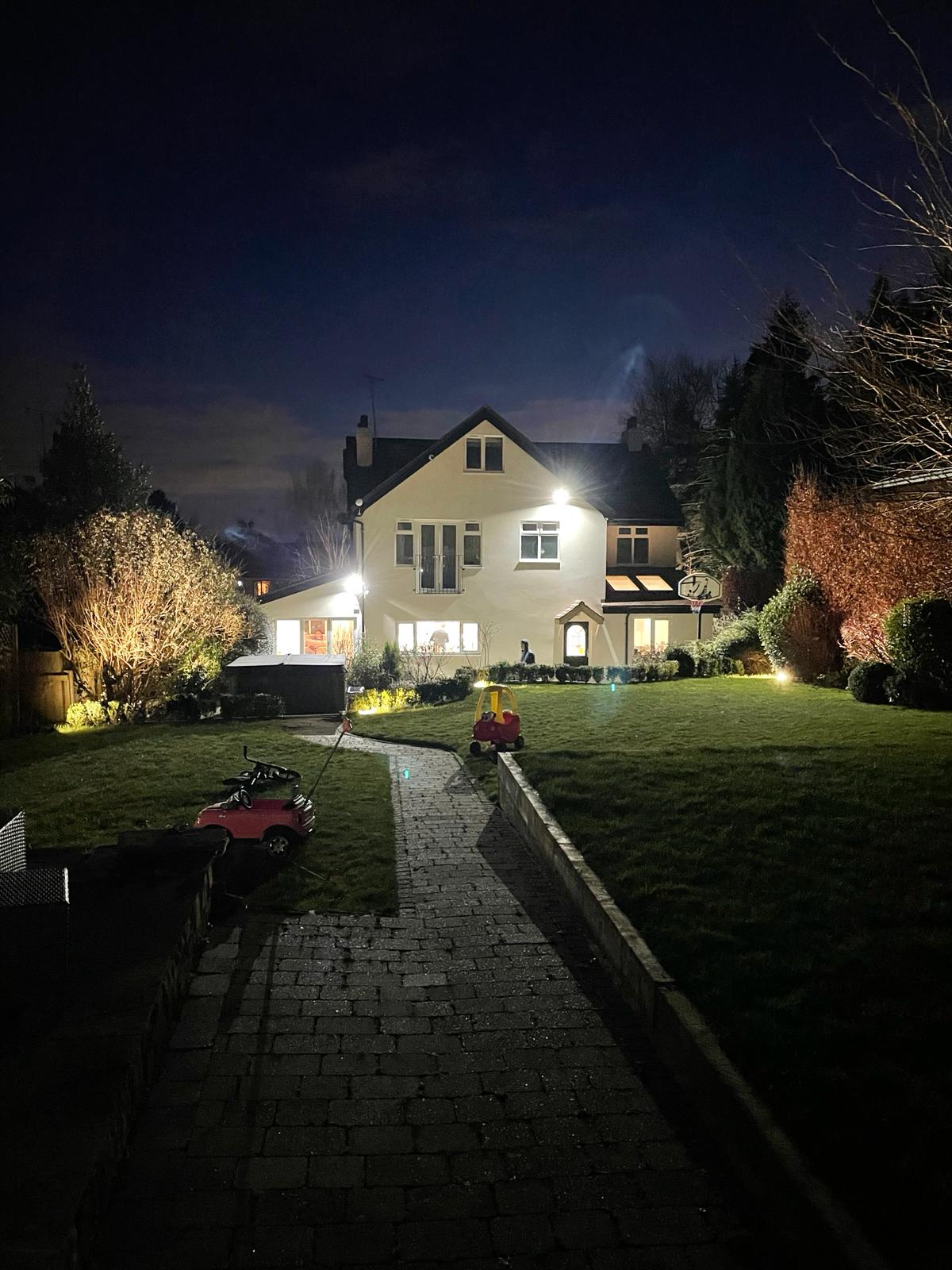 Security Lighting Electrician | Duravault