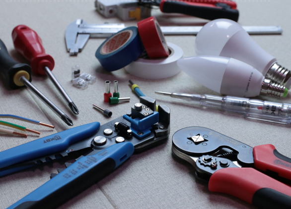 Finding the Right Electrician for Small Jobs in Leeds | Electricians in ...